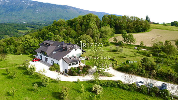 Maison à vendre - Yenne - 13 pièces - 10 chambres