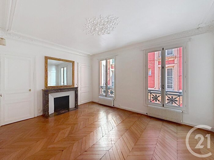 Paris 10ème, Saint-Vincent de Paul, Lariboisière - Appartement 4 pièces à vendre