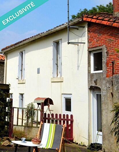 Maisons à vendre et appartements à louer - 1