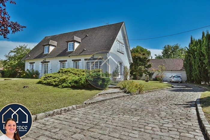 Maison à vendre - Nogent-le-Roi - 9 pièces - 5 chambres