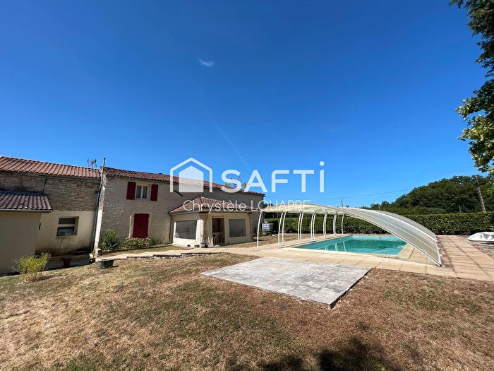 Romazières : Maison 5 pièces à vendre