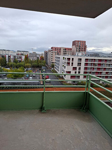Appartement à louer - Clermont-Ferrand, Chanteranne, La Glacière - 3 pièces - 2 chambres