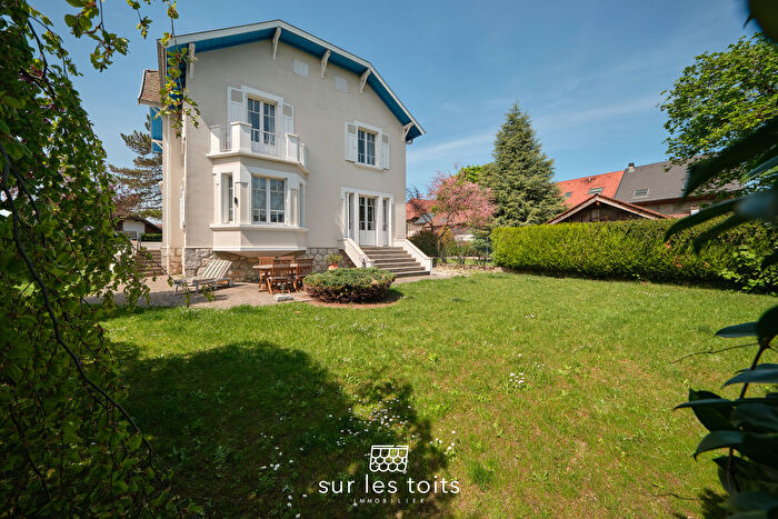 Maison 5 pièces à Metz-Tessy, à vendre