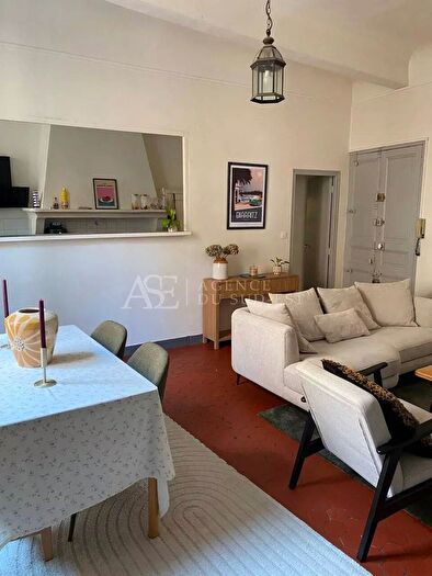 Appartement à louer - Centre Ville, Aix-en-Provence - 4 pièces