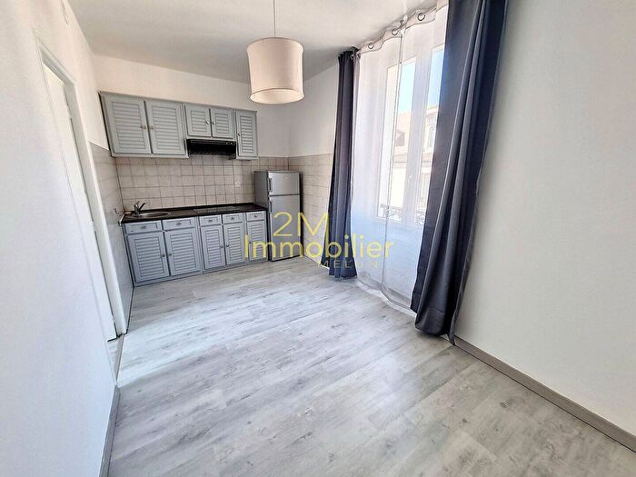 Appartement à louer - Montaigu Nord Est, Melun - 1 pièce