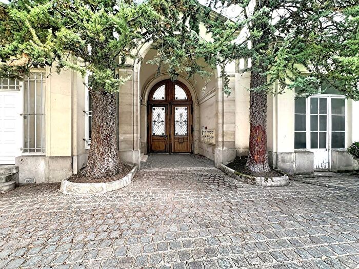 Appartement à vendre - Reims, Centre-ville - 7 pièces - 3 chambres