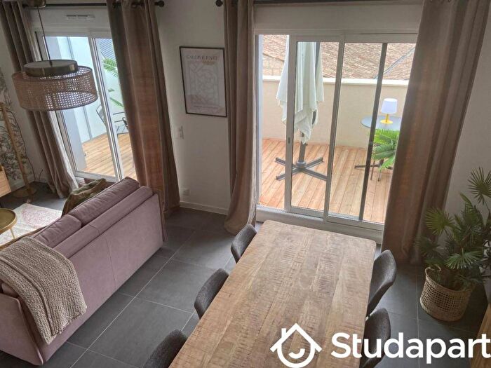 Appartement à louer - Jardin Public, Bordeaux - 1 pièce - 1 chambre