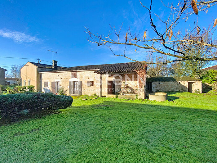 Maison à vendre - Benet - 9 pièces - 3 chambres