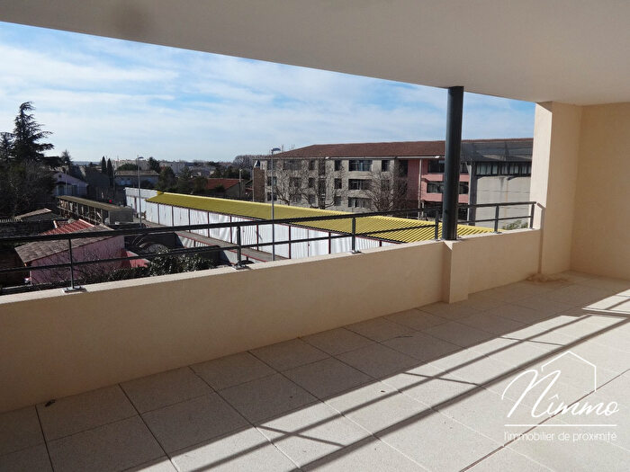 Nîmes, Les Amoureux : Appartement 2 pièces à louer
