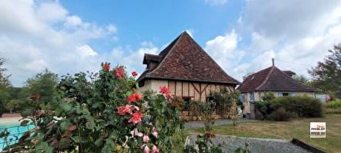 Maison à vendre - Segonzac - 9 pièces - 4 chambres