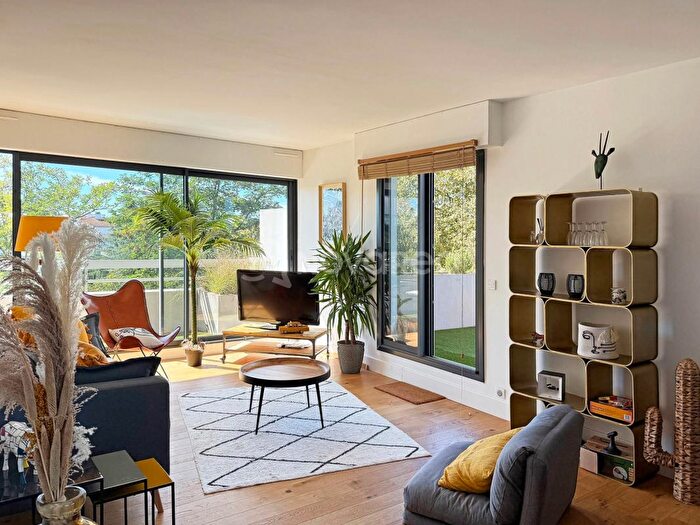 Appartement à vendre - BayonneBayonaBaiona, Arènes - 3 pièces - 2 chambres