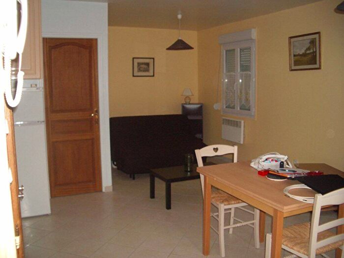 Villequier-Aumont - Appartement 1 pièce à louer