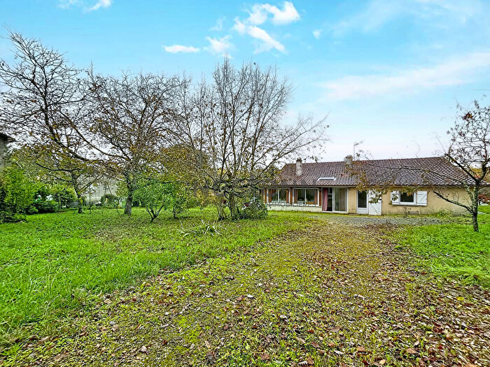 Maison à vendre - Bonnetan - 6 pièces - 3 chambres