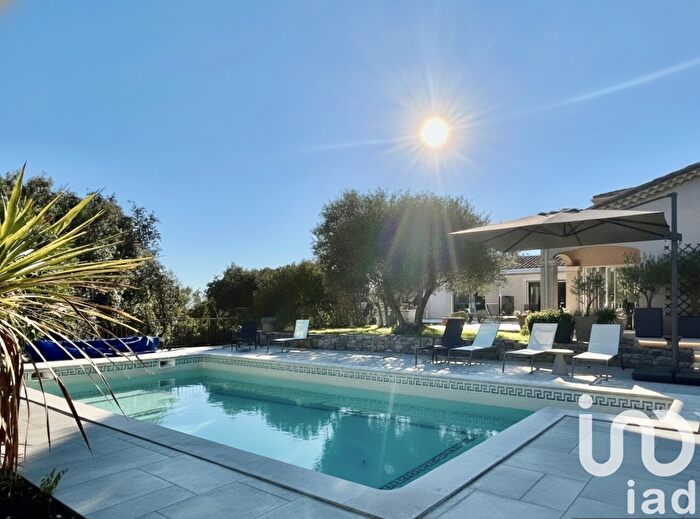 Maison à vendre - Aubussargues - 9 pièces - 5 chambres