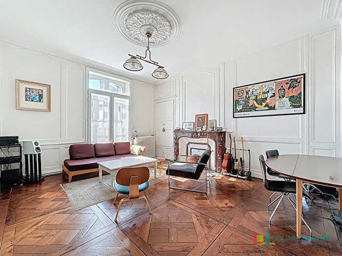 Appartement à vendre - Quartiers Centre, Centre-ville - 5 pièces - 3 chambres