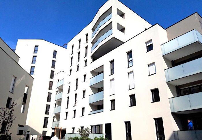 Appartement à louer - Saint Clément-Jardin des Plantes-Grammont, Rouen - 3 pièces - 2 chambres