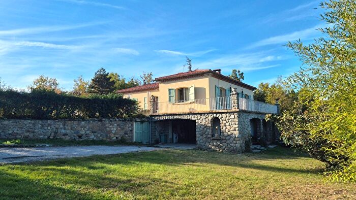 Maison à vendre - Prades - 8 pièces - 5 chambres