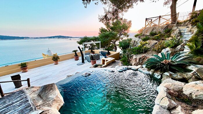 Appartement à vendre - La Seyne-sur-Mer, Est - 6 pièces - 5 chambres