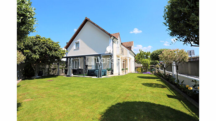Maison à vendre - Vigneux-sur-Seine, Gabriel Péri, Ecoles - 7 pièces - 5 chambres