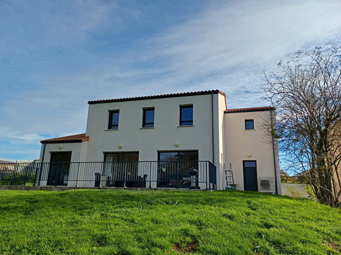 Maison à vendre - Thorigny - 9 pièces - 7 chambres