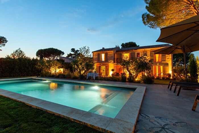 Maison à vendre - Eygalières - 6 pièces - 4 chambres