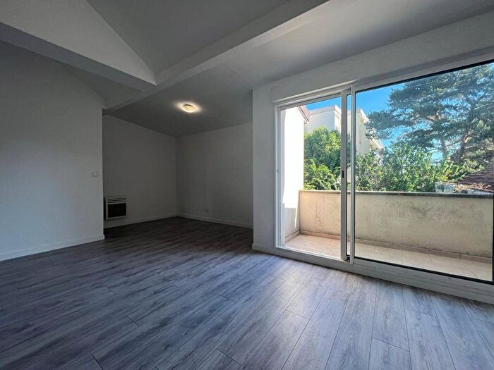 Appartement à louer - Hôtel de Ville-Bel Air, Franconville - 2 pièces - 1 chambre