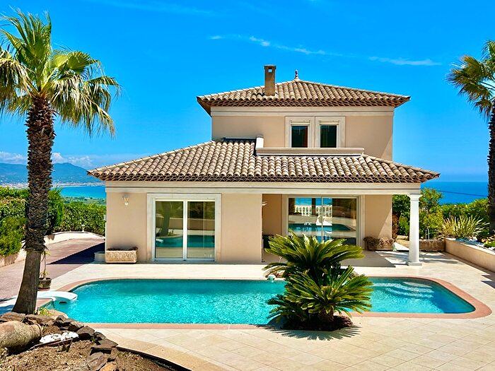 Fréjus, Saint-Aygulf - Maison 6 pièces à vendre