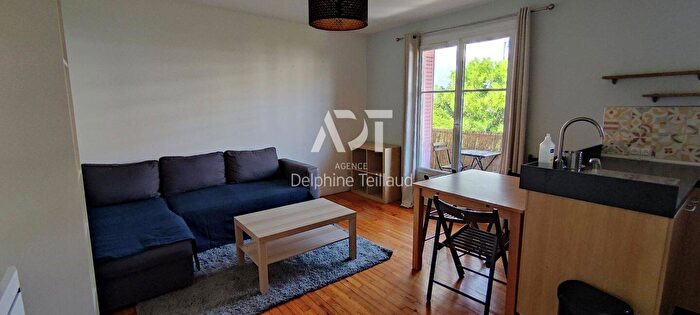 Appartement à louer - Allies-Clos dOr, Grenoble - 3 pièces - 2 chambres