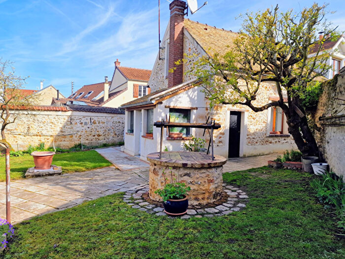 Maison à vendre - Jouars-Pontchartrain - 7 pièces - 4 chambres