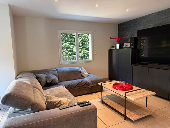 Maison à vendre - Saint-Genis-Pouilly - 5 pièces - 4 chambres