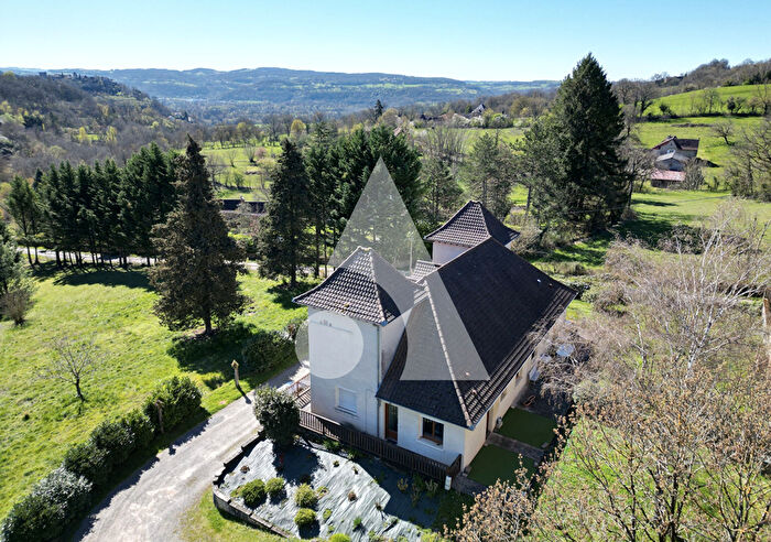 Maison à vendre - Capdenac - 10 pièces - 8 chambres