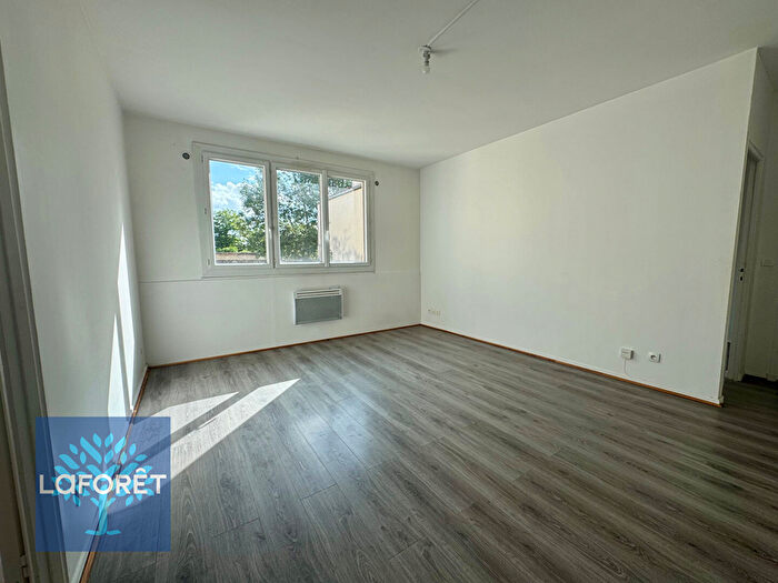 Appartement 3 pièces à louer - Mennecy, Centre-ville, Gare, Châtries, Château, Bel-Air