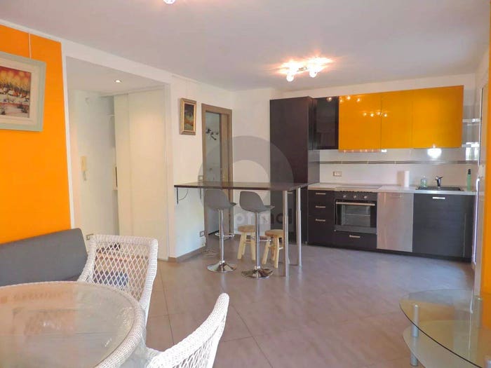Carei-Monti, Menton : Appartement 2 pièces à louer