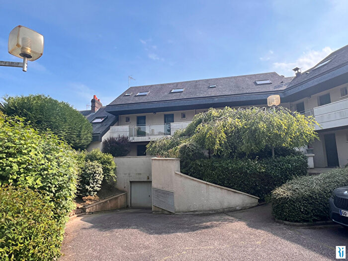 Appartement 1 pièce à Mont-Saint-Aignan, Village, à vendre