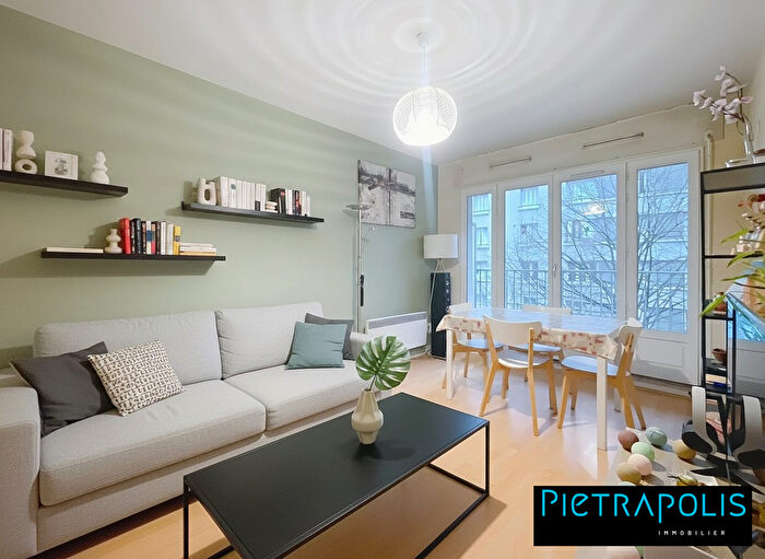 Appartement à vendre - Villeurbanne, Croix Luizet - 2 pièces - 1 chambre