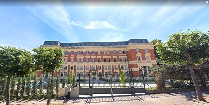 Appartement à louer - Chateau, Maisons-Laffitte - 2 pièces - 1 chambre