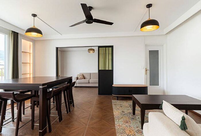 Appartement à louer - Saint-Denis - 4 pièces - 2 chambres