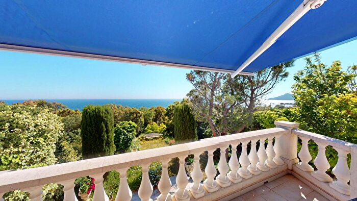 Maison 5 pièces à vendre - Saint-Raphaël, Agay