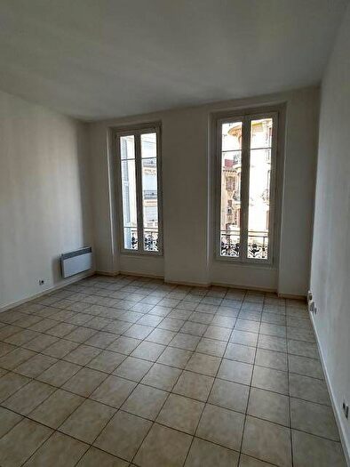 Appartement à louer - Notre Dame, Nice - 1 pièce