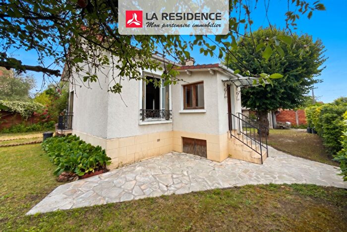 Beauchamp : Maison 5 pièces à vendre