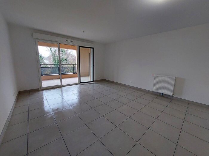 Appartement à louer - Champfleuri, Bourgoin-Jallieu - 3 pièces - 2 chambres