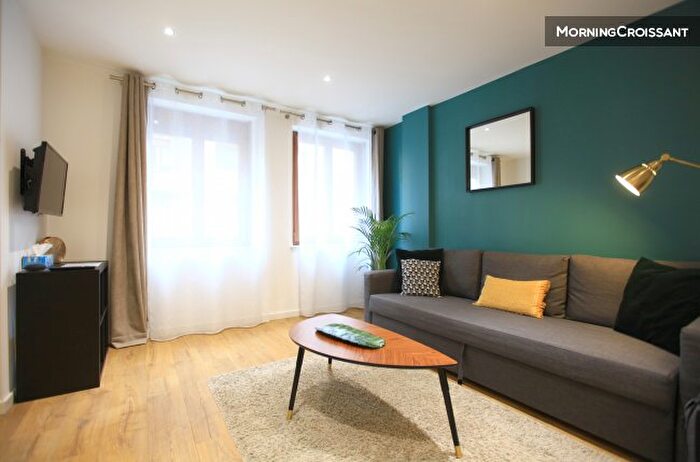 Appartement à louer - Annemasse, Centre-ville - 2 pièces - 1 chambre