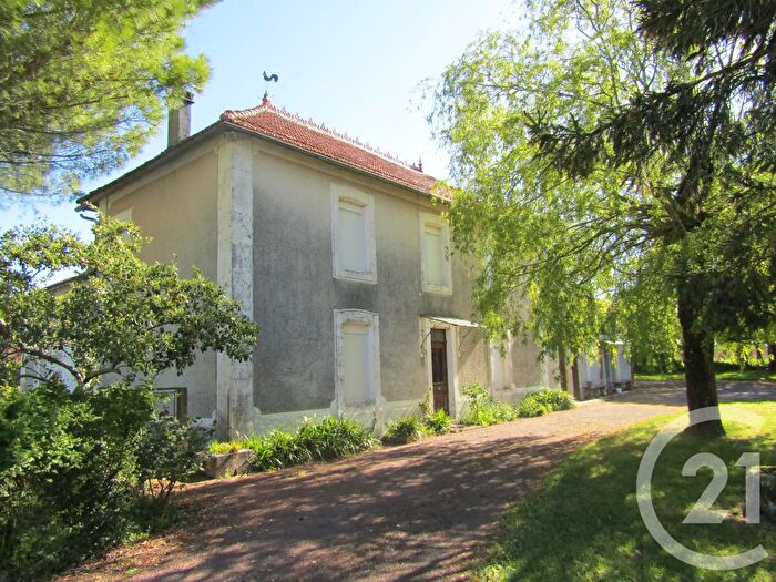 Maison 6 pièces à Pioussay, à vendre