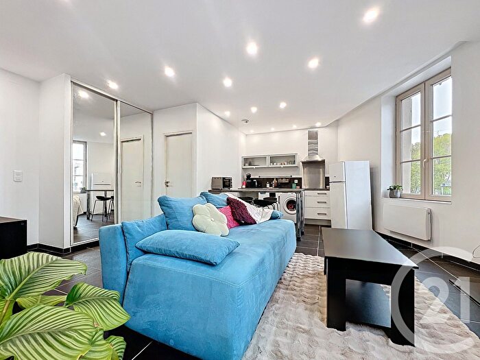 Appartement à louer - Nancy, Centre-ville, Charles III - 2 pièces - 1 chambre