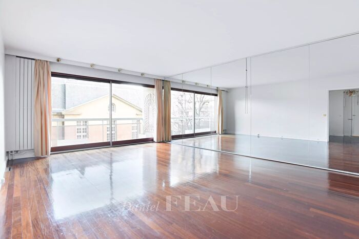 Appartement 3 pièces à Neuilly-sur-Seine, Saint-James, Madrid, à louer