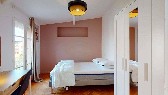 République-Gare-Porte de Paris, Saint-Denis - Appartement 1 pièce à louer
