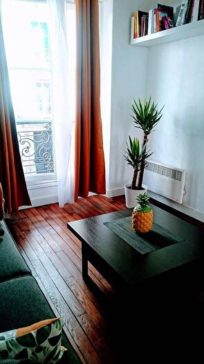 Appartement à louer - Vallée de Fécamp, Paris ème arrondissement - 2 pièces - 1 chambre