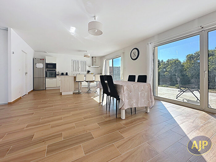 Maison 4 pièces à vendre - Avy