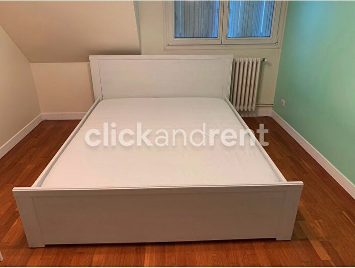 Appartement à louer - LHaÿ-les-Roses, Petit Robinson - 6 pièces - 4 chambres