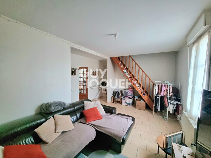 Appartement à louer - Villemeux-sur-Eure - 4 pièces - 3 chambres